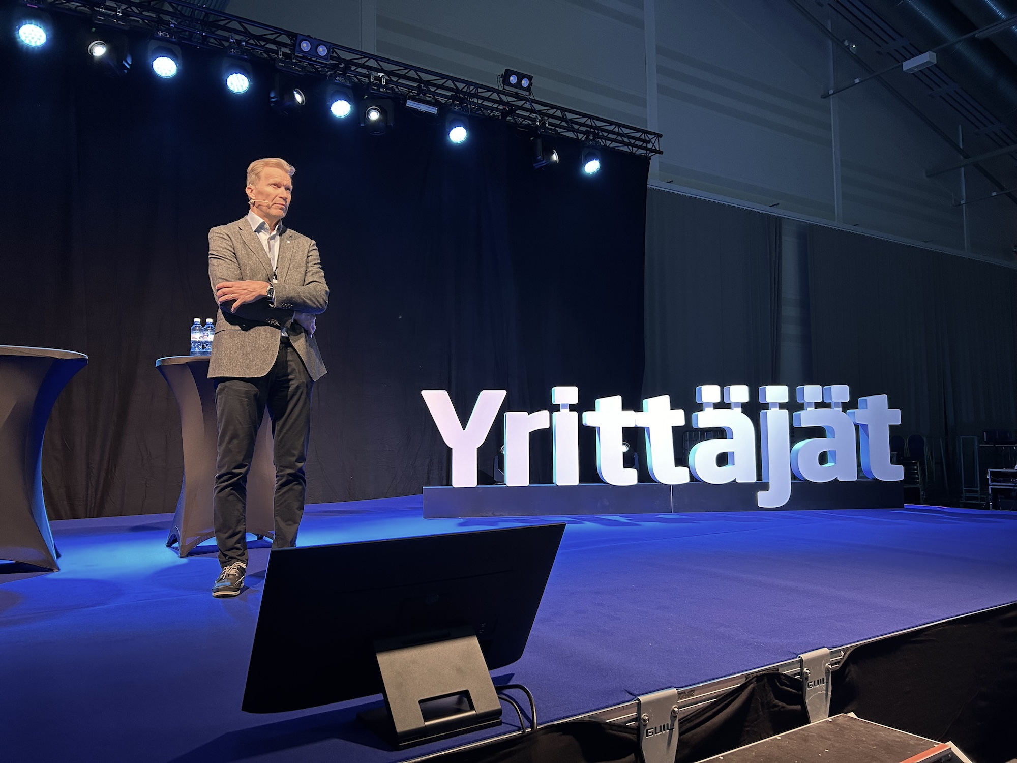 Mika Anttonen pelkää, että työn heikko arvostus ajaa Suomen kriisiin ...