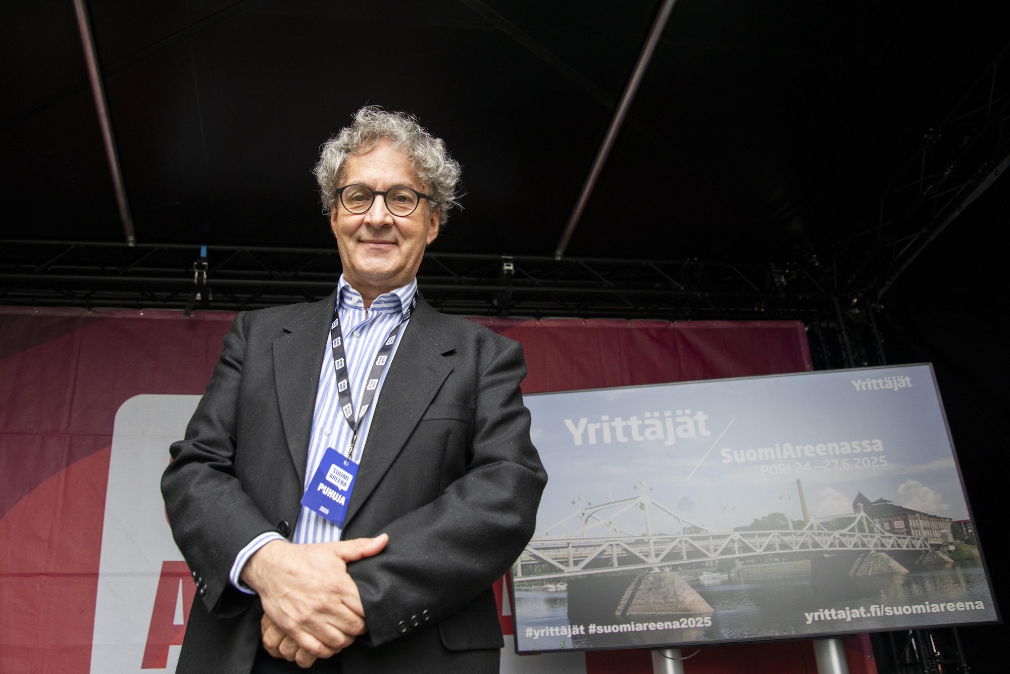 Menestyksekäs taidemaalari Osmo Rauhala kritisoi kuvataiteilijoiden ...