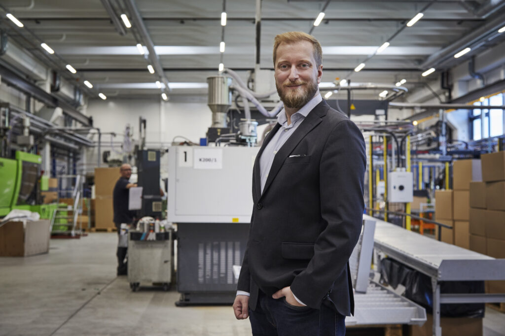 Yrittäjäpalkinnon saaneen Vilpen toimitusjohtaja huumaantuu kuuman ...