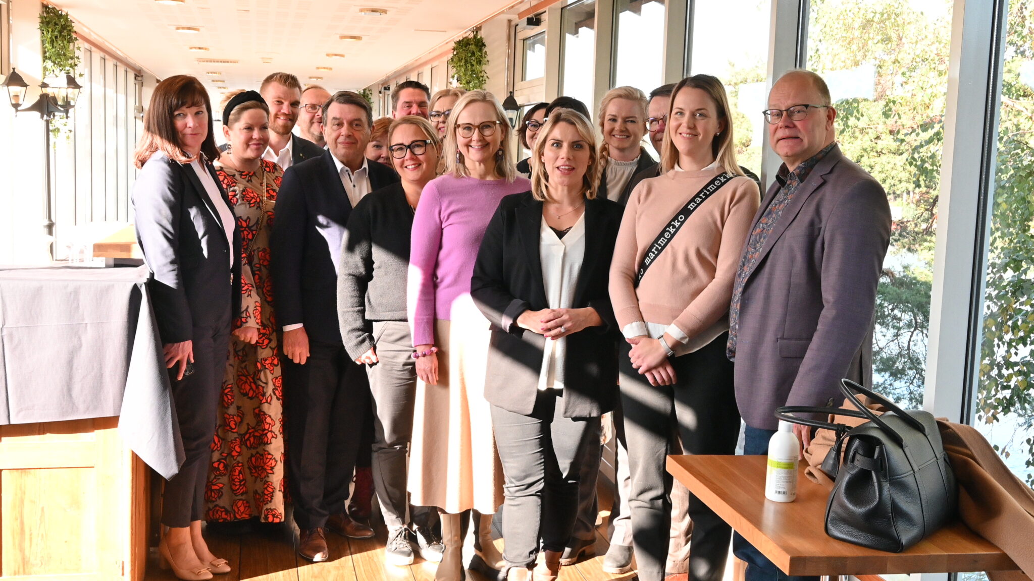 ”Pitää olla samaan aikaan esihenkilö, terapeutti, äiti ja ystävä ...