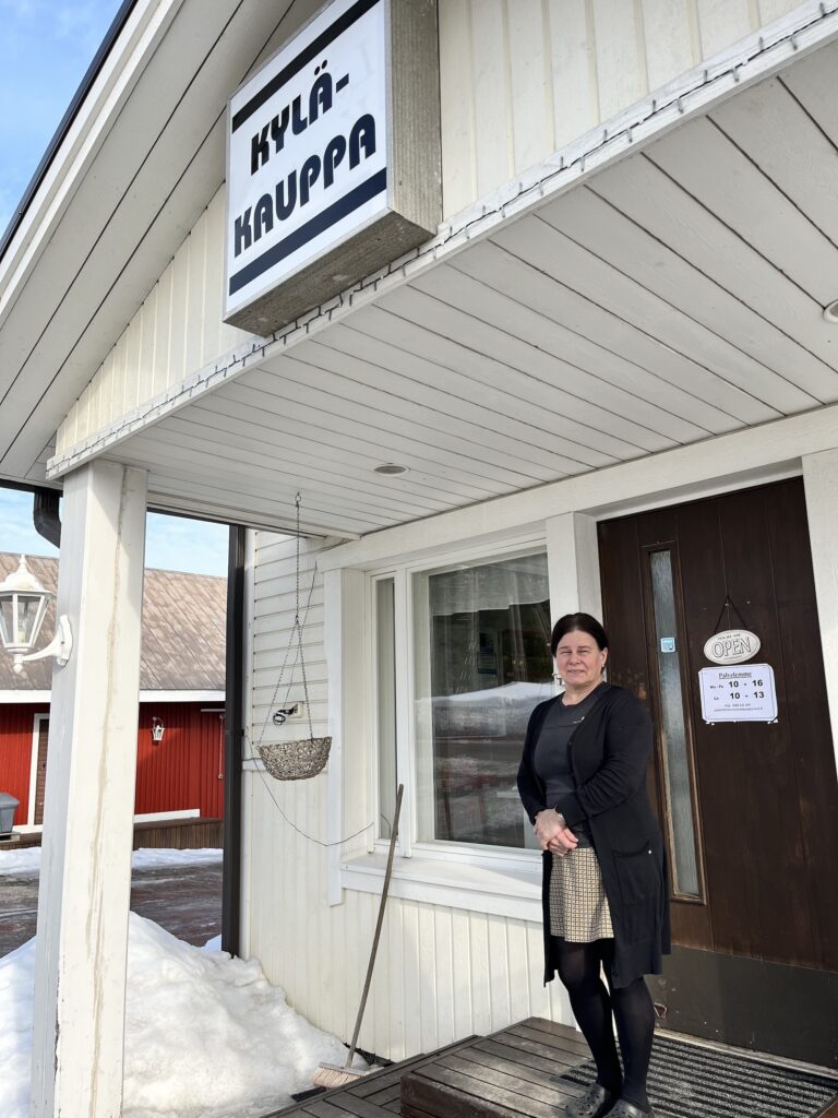 Sarvikummun kylällä on kauppa, mutta silti osa ajaa markettiin 55 ...