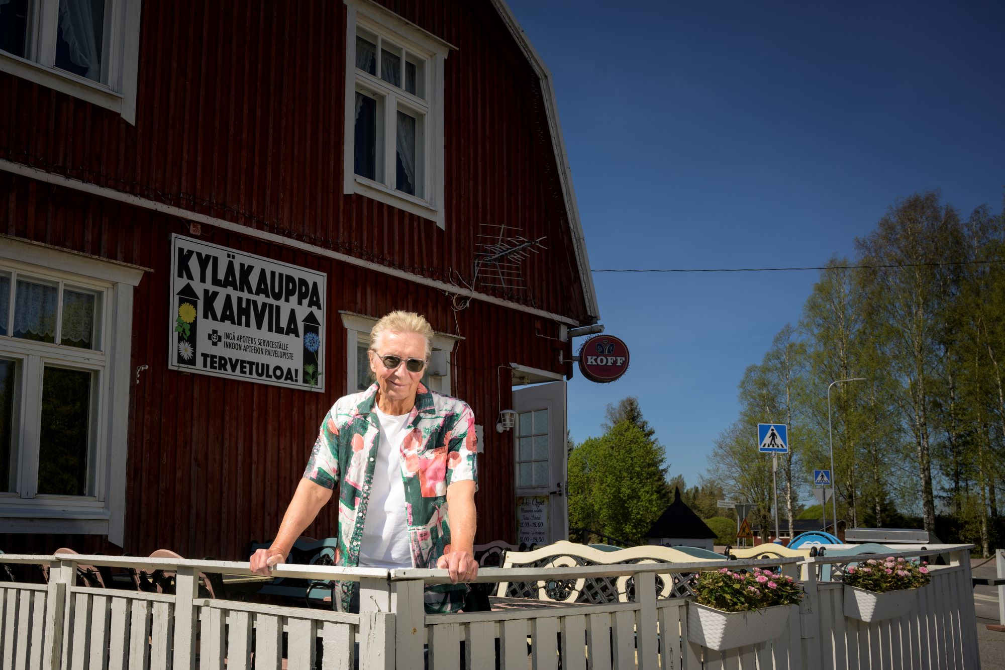 Kyläkauppias ja muusikko Kisu Jernström selvisi syövästä ja ...